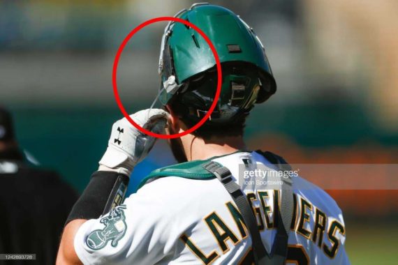Catcher Signals: An Overview for Catchers and Pitchers [Detailed Guide]